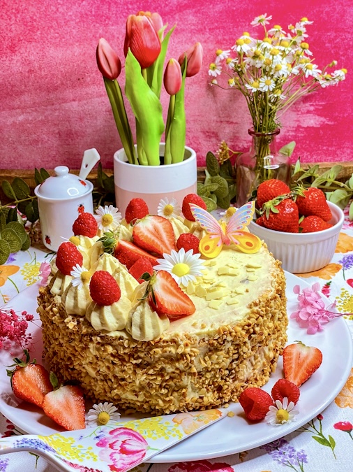 Einfache Torte mit Paradiescreme - gelingsicher und 100 % Genuss! - Die ...